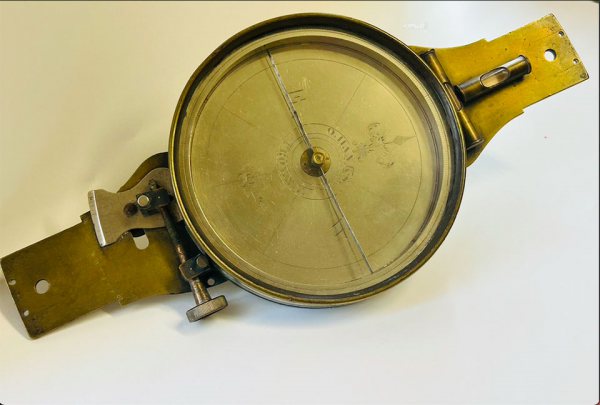 GALVESTON.COM: Rosenberg Treasure: Surveyor’s Compass - Galveston, TX